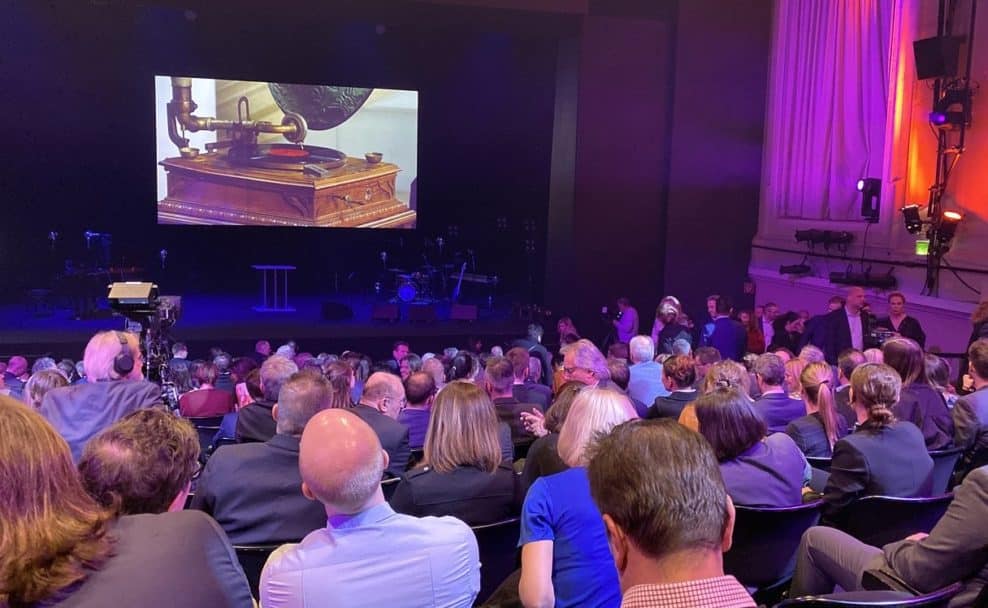 ORF III zeigt neue Formate und mehr Live-Programm