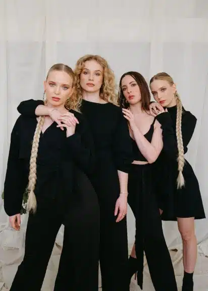 Vienna Heels tanzen zu Helmut Newton | Veranstaltung