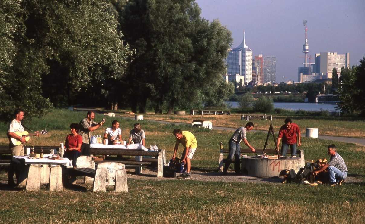 Grillen auf der Donauinsel: Reservieren oder leer ausgehen